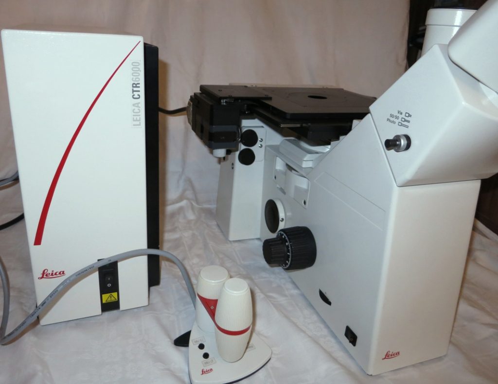 Leica DMIRB inverses Auflichtmikroskop mit Hell- und Dunkelfeld und ...