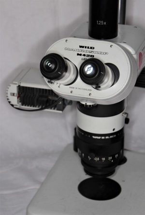 Wild Heerbrugg M420 ZOOM Makroskop – Optik-Online